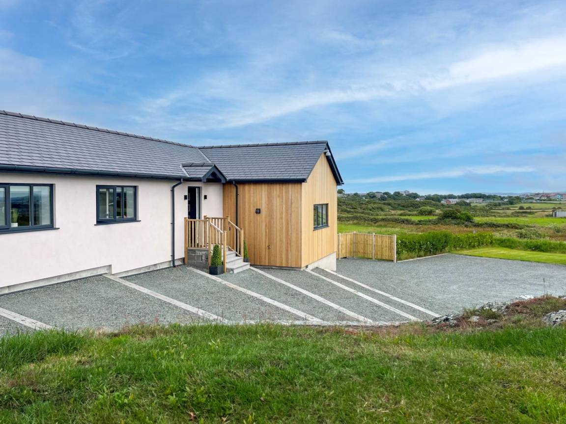 Cottage ∙ 3 Bedrooms ∙ 6 Guests - Trearddur Bay