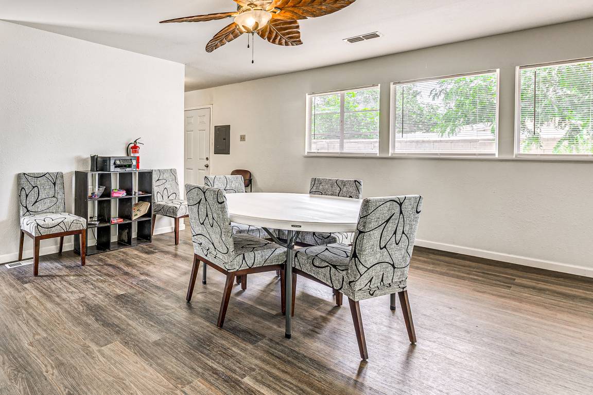 222 M² House ∙ 5 Bedrooms ∙ 12 Guests - Roswell, NM