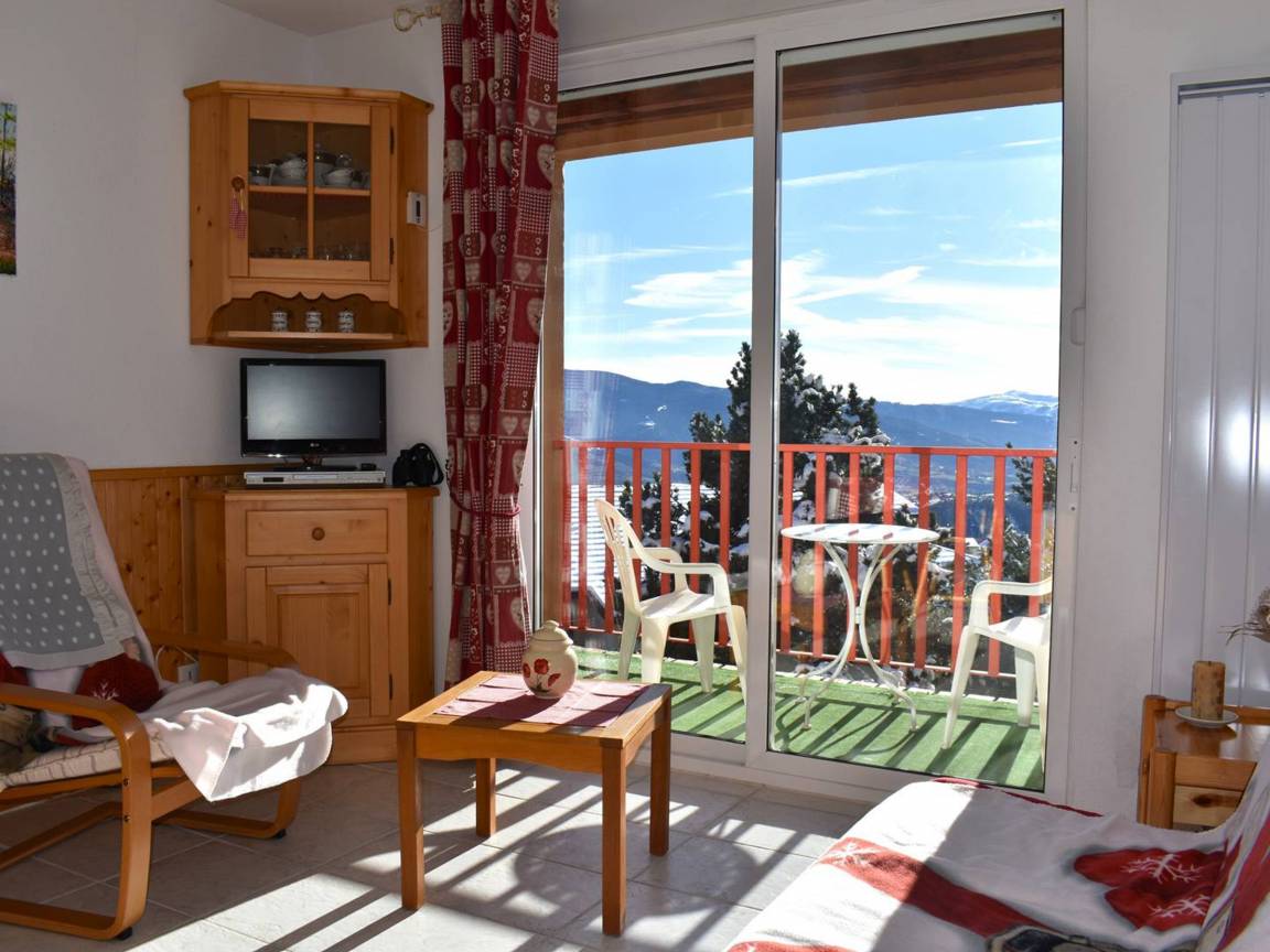 33 M² Appartement ∙ 1 Slaapkamer ∙ 4 Gasten - Font-Romeu-Odeillo-Via