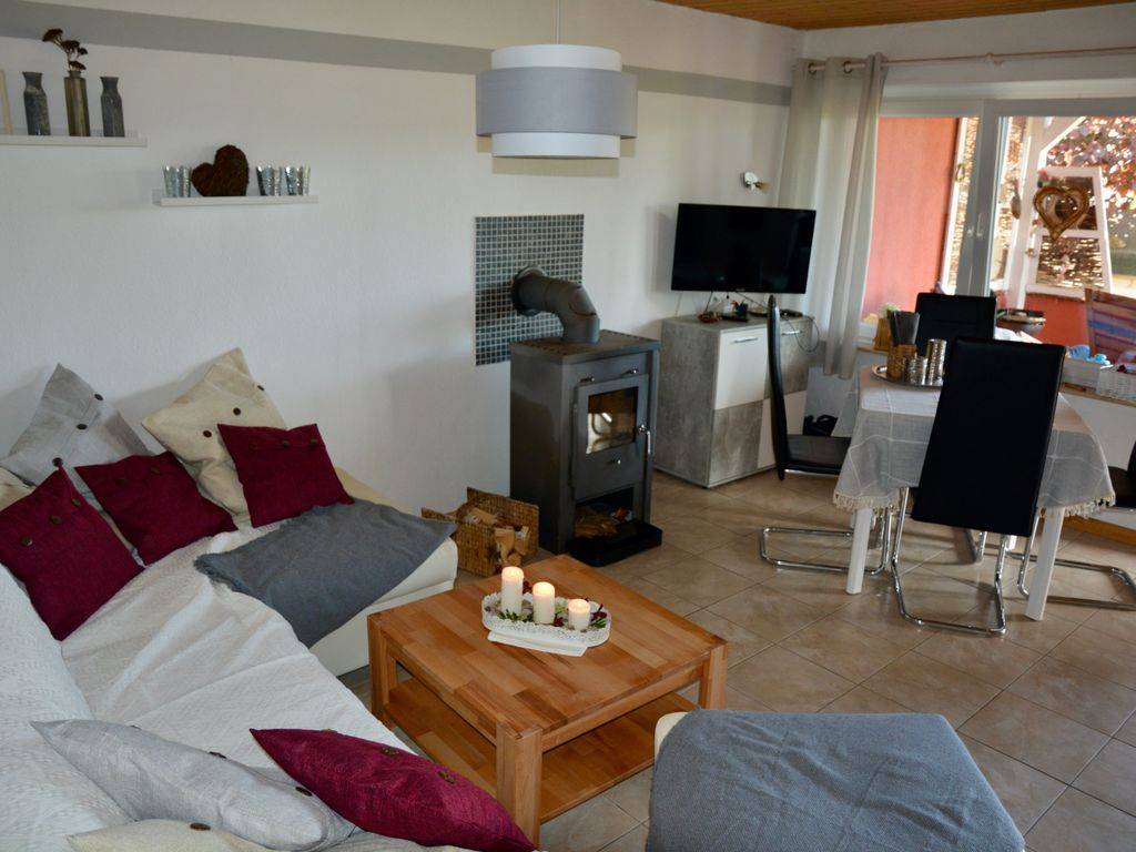 50 M² Bungalow ∙ 1 Schlafzimmer ∙ 4 Gäste - Mecklenburgische Seenplatte