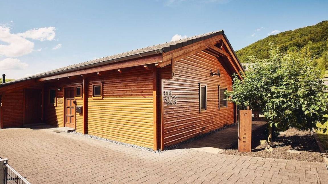 75 M² Huis ∙ 2 Slaapkamers ∙ 4 Gasten - Polch