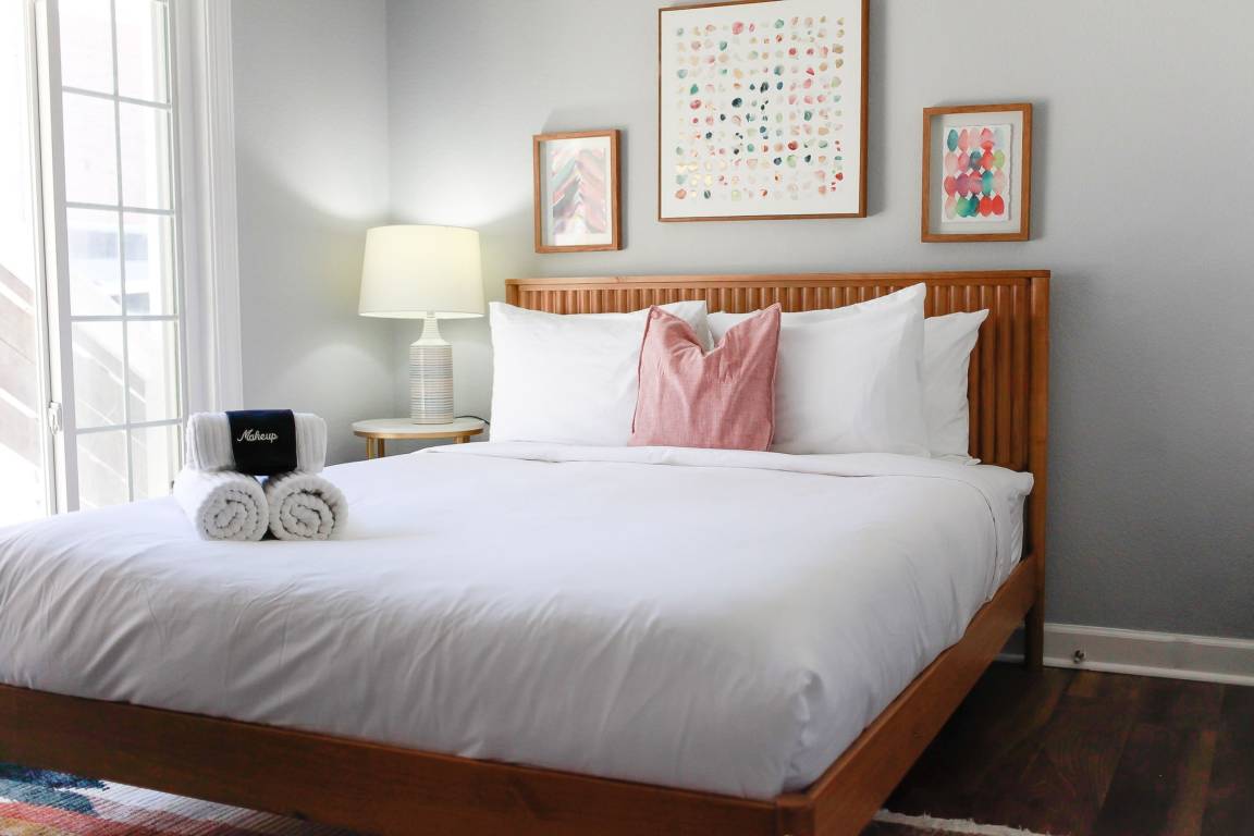 Apartment ∙ 2 Bedrooms ∙ 4 Guests - Hampton, VA