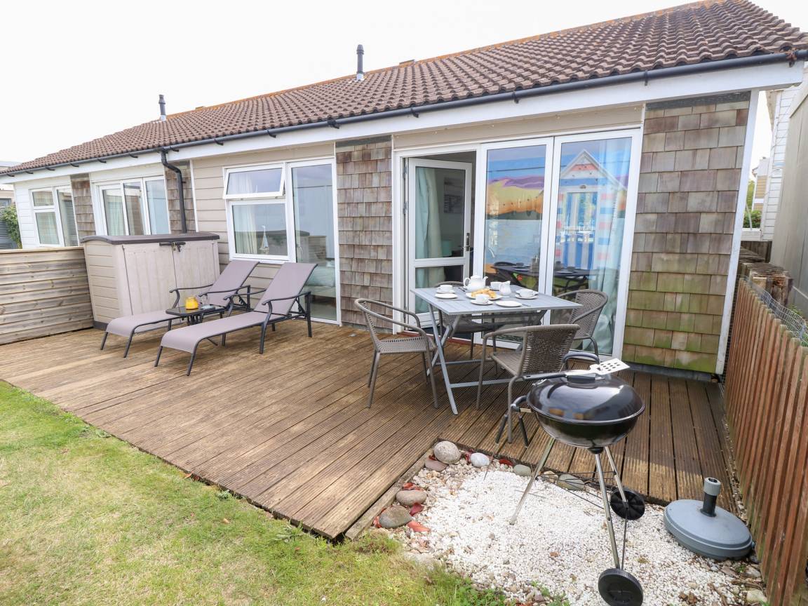 Cottage ∙ 2 Bedrooms ∙ 4 Guests - Lymington