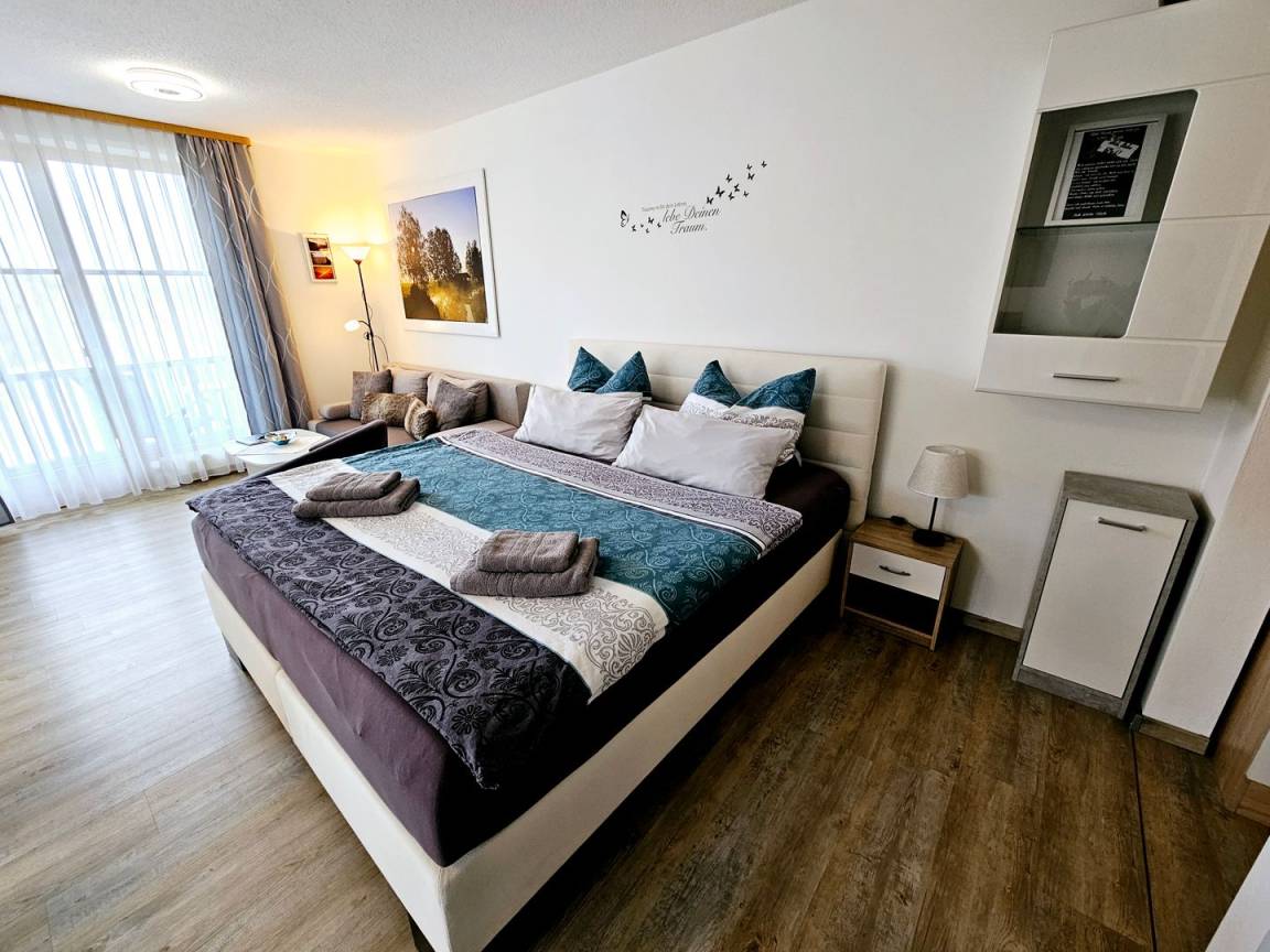 35 M² Ferienwohnung ∙ 1 Schlafzimmer ∙ 3 Gäste - Bischofsmais