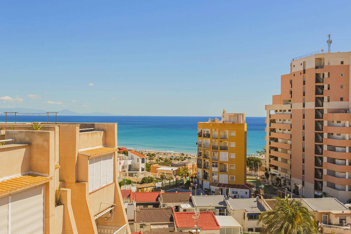 76 M² Appartement ∙ 2 Chambres ∙ 7 Personnes - Torrevieja