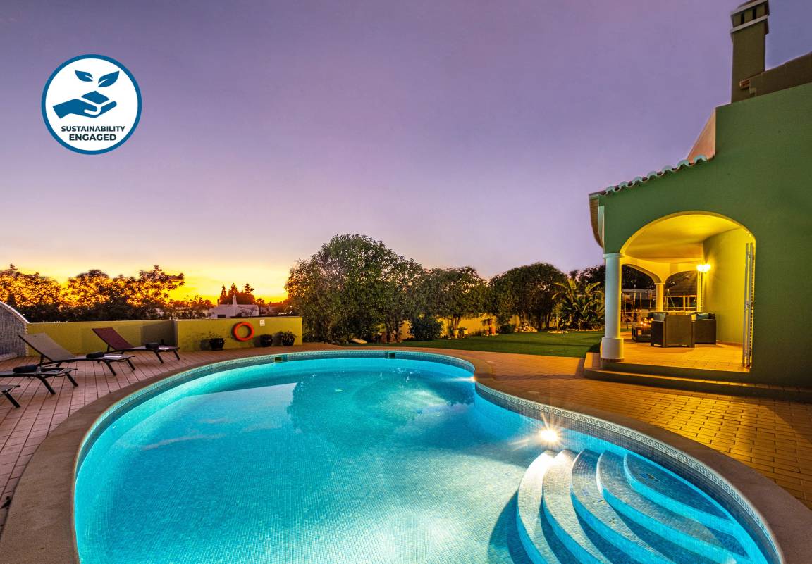 300 M² Villa ∙ 4 Bedrooms ∙ 13 Guests - Portimão
