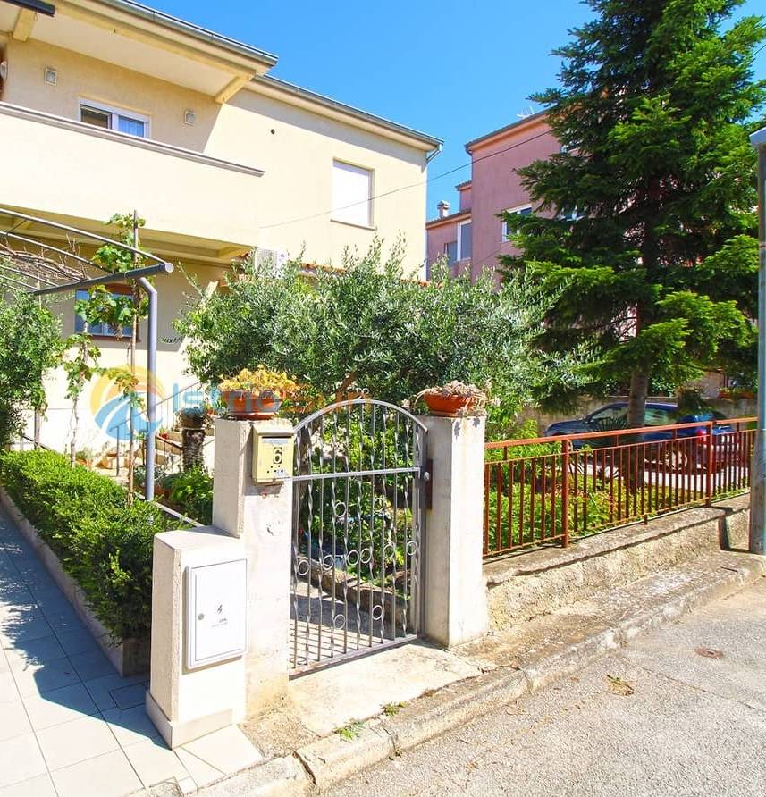 70 M² Apartment ∙ 1 Bedroom ∙ 4 Guests - Peroj