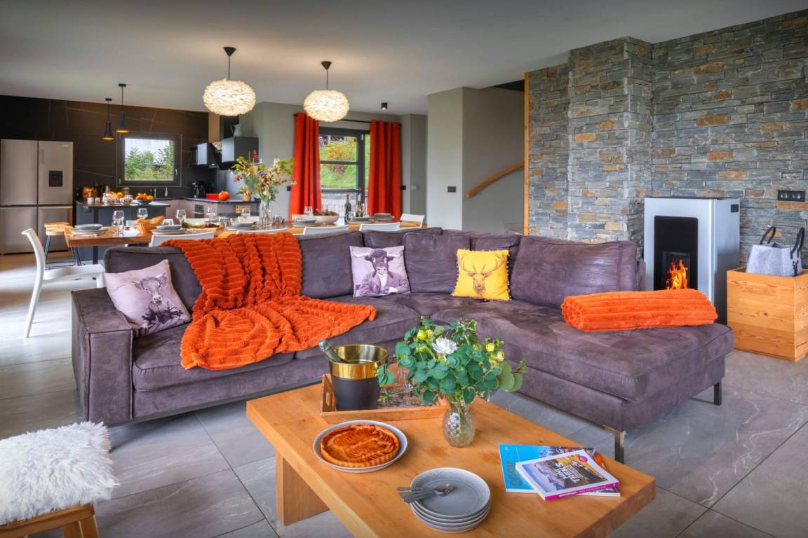 180 M² Chalet ∙ 5 Bedrooms ∙ 12 Guests - Les 3 Vallées