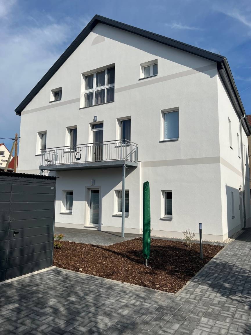 70 M² Ferienwohnung ∙ 1 Schlafzimmer ∙ 3 Gäste - Rötha