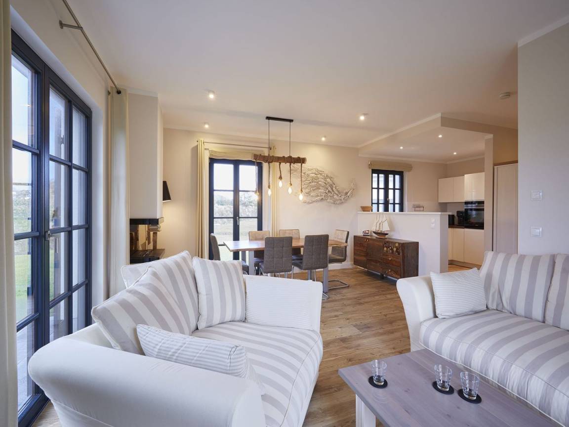 116 M² Ferienhaus ∙ 3 Schlafzimmer ∙ 6 Gäste - Hiddensee