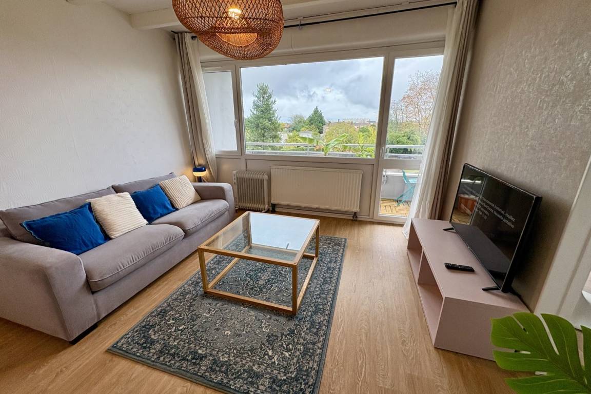 30 M² Studio ∙ 2 Personnes - Eysines