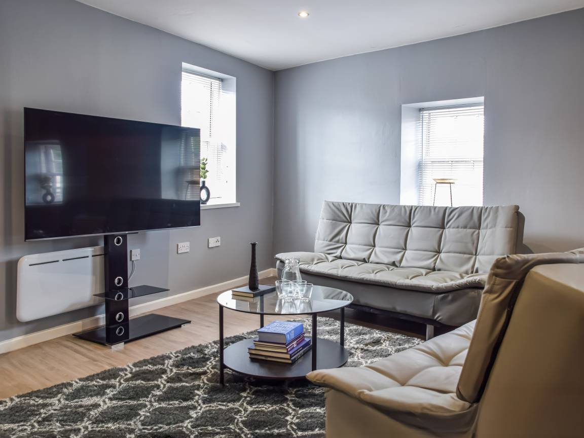 Apartment ∙ 2 Bedrooms ∙ 6 Guests - Rudyard Lake