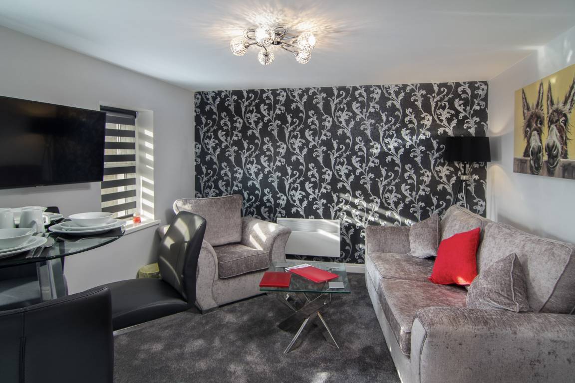 48 M² Apartment ∙ 2 Bedrooms ∙ 6 Guests - Blackpool Zoo