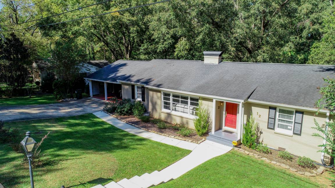 House ∙ 4 Bedrooms ∙ 10 Guests - Tuscaloosa, AL