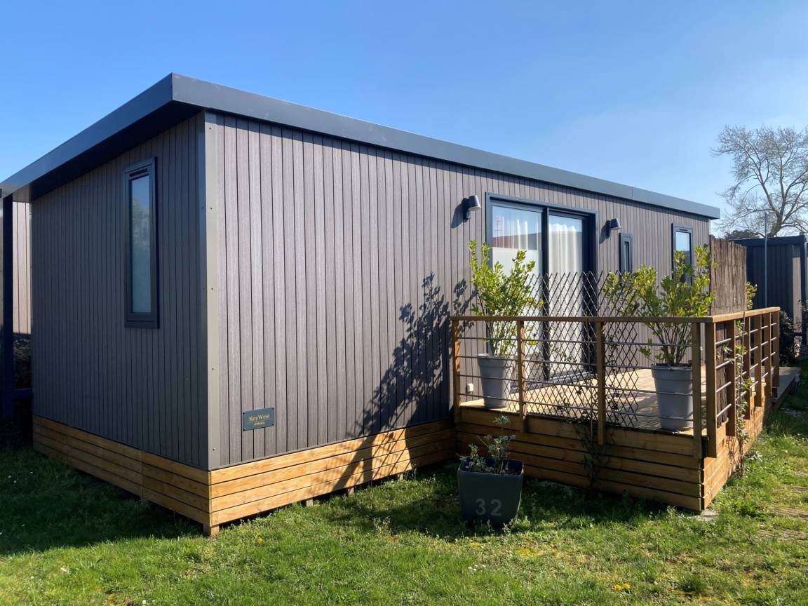 40 M² Mobilheim ∙ 3 Schlafzimmer ∙ 6 Gäste - Manche