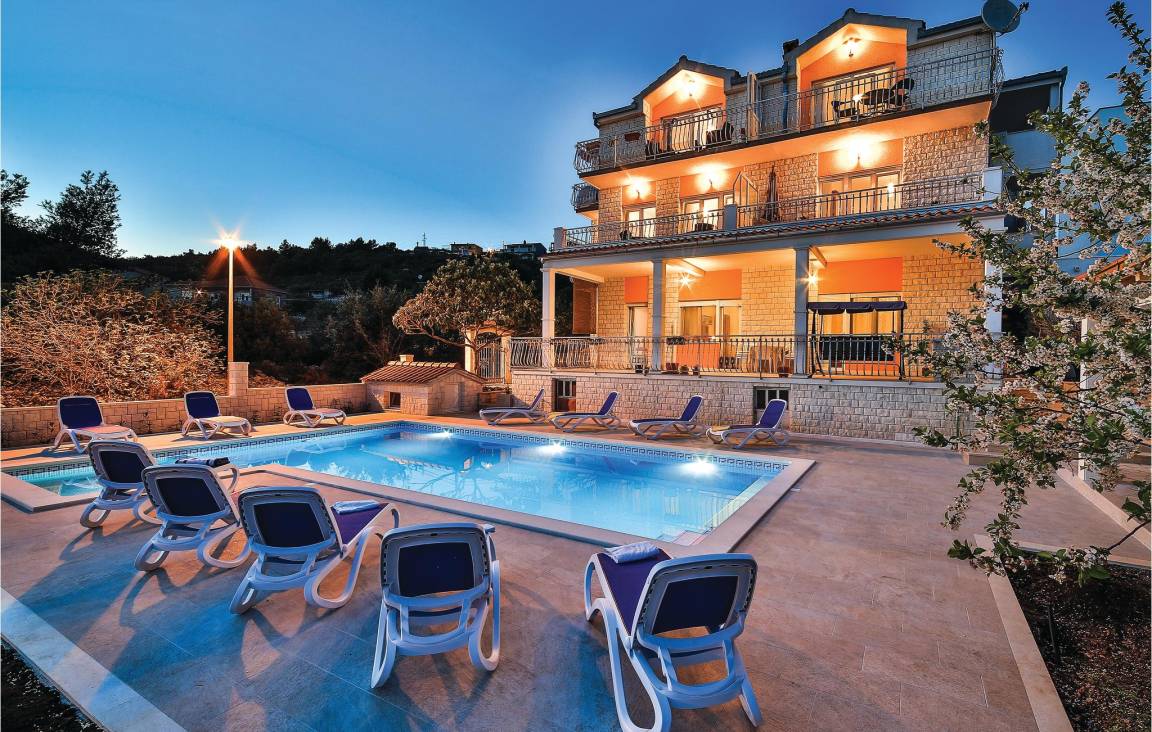 45 M² Apartment ∙ 2 Bedrooms ∙ 4 Guests - Seget Vranjica