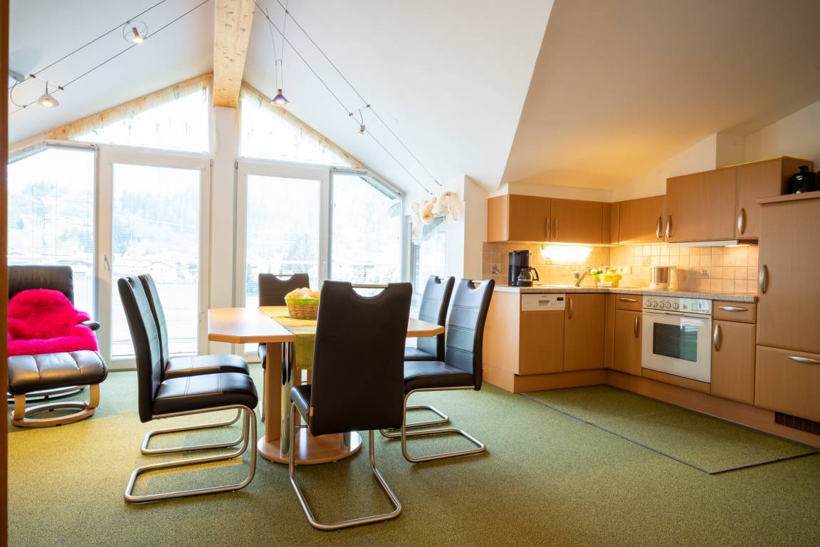 75 M² Ferienwohnung ∙ 2 Schlafzimmer ∙ 6 Gäste - Kaprun