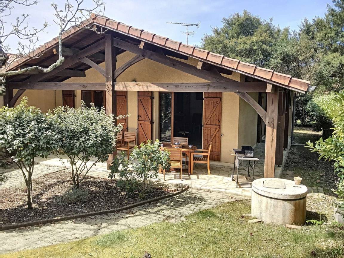 79 M² Appartement ∙ 2 Chambres ∙ 6 Personnes - Messanges