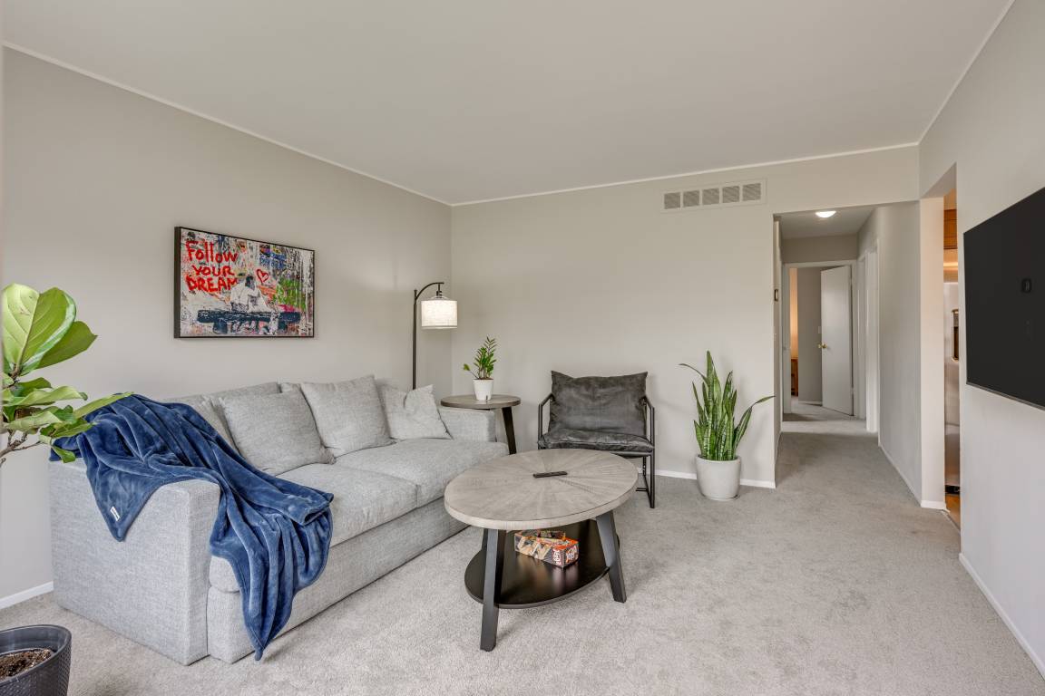 83 M² House ∙ 3 Bedrooms ∙ 6 Guests - Royal Oak, MI