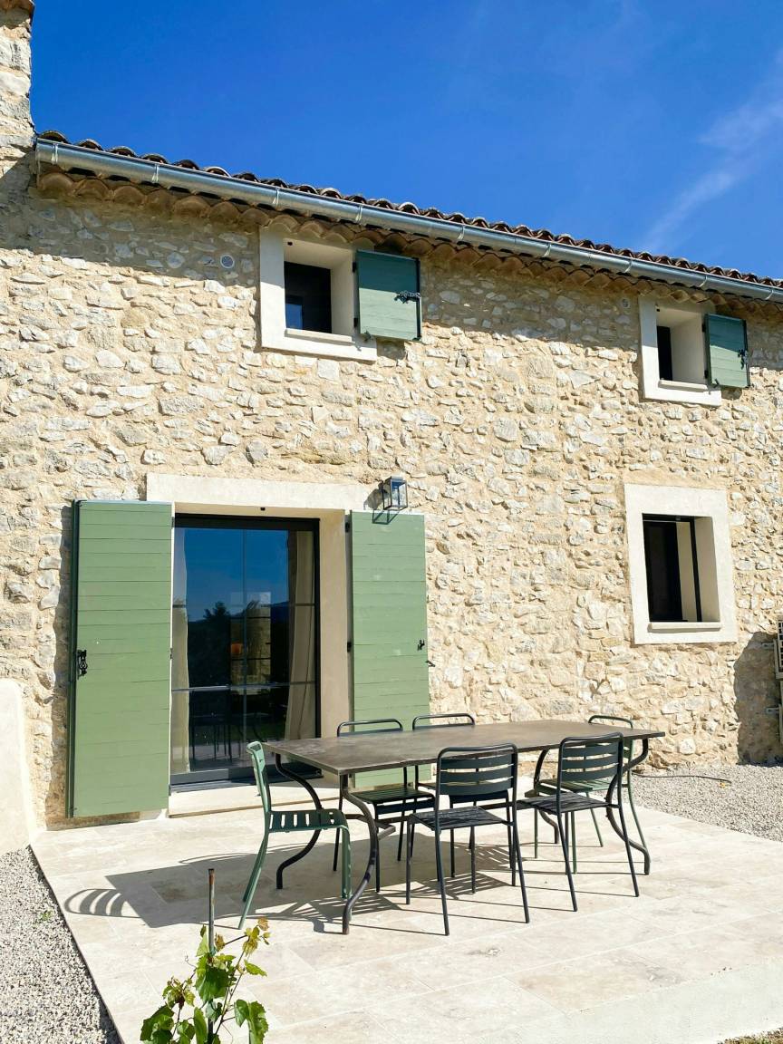 96 M² Appartement ∙ 2 Chambres ∙ 5 Personnes - Malaucène