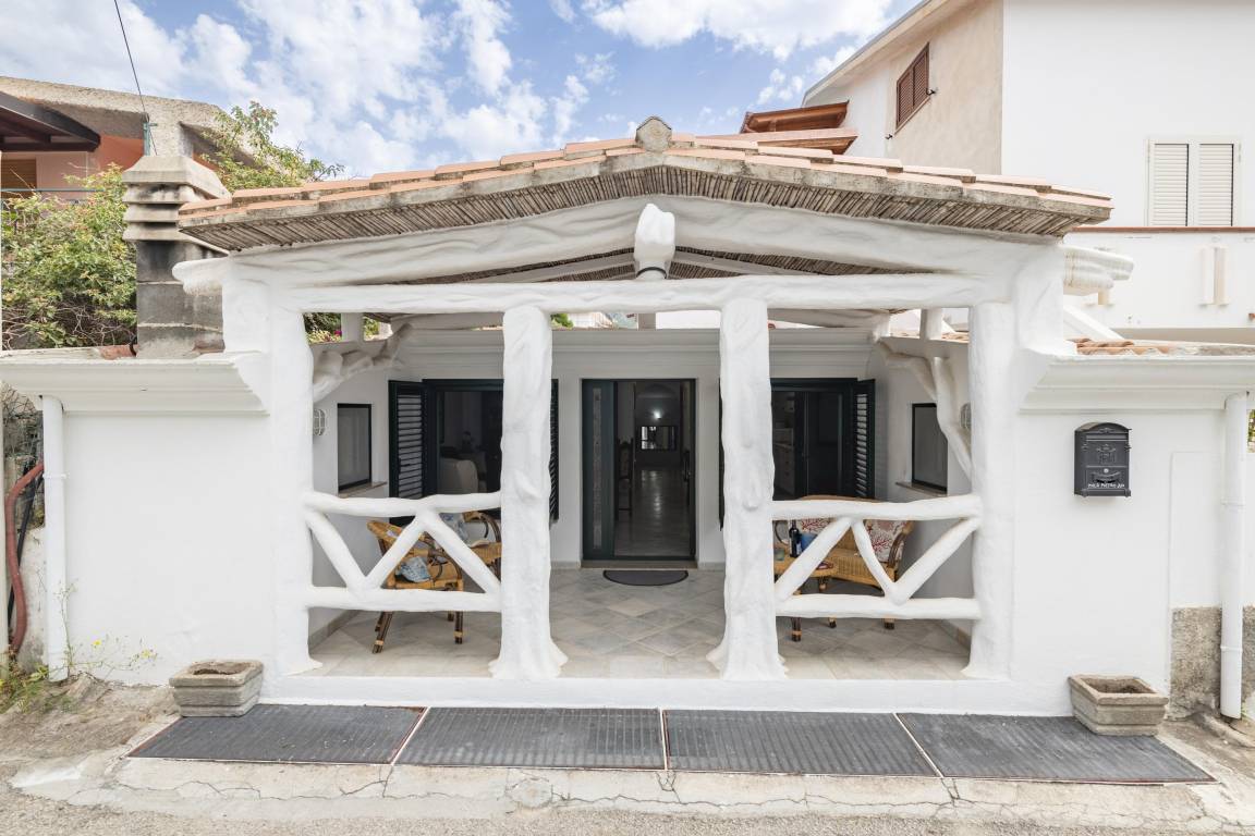 80 M² Ferienhaus ∙ 3 Schlafzimmer ∙ 6 Gäste - Cala Gonone