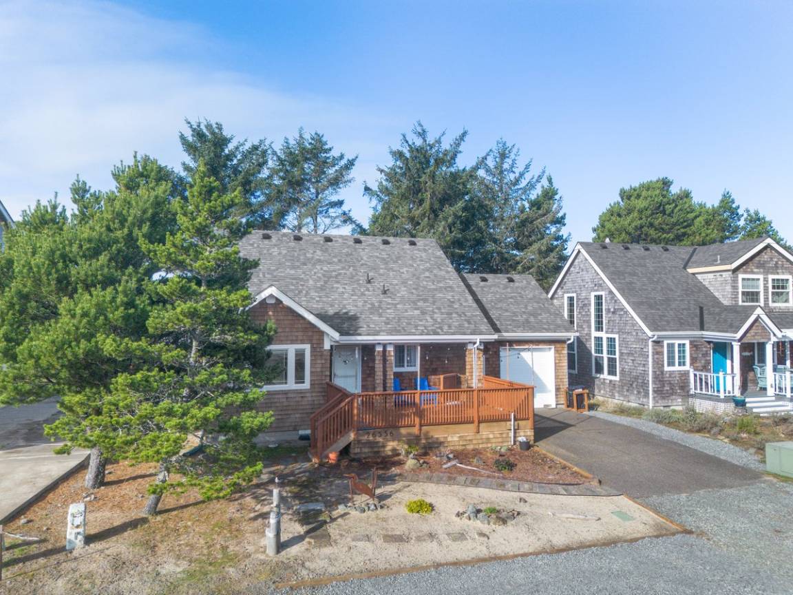 98 M² House ∙ 2 Bedrooms ∙ 4 Guests - Rockaway Beach, OR