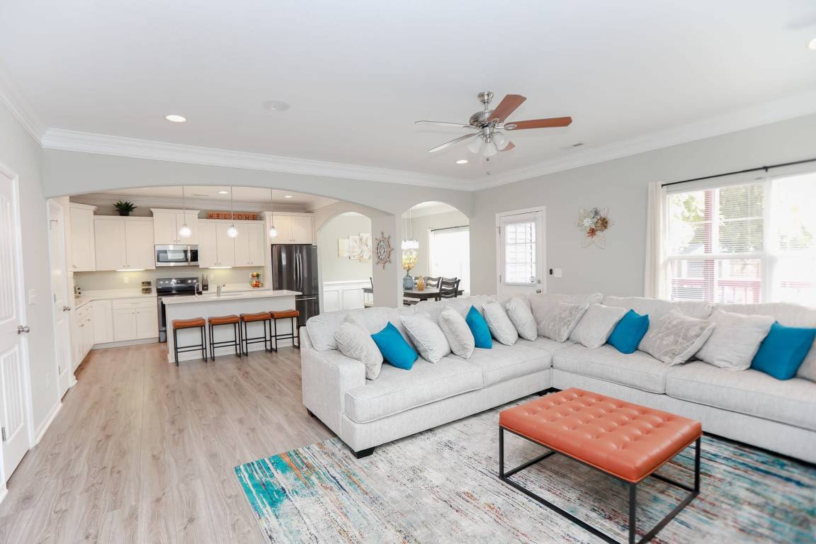 House ∙ 4 Bedrooms ∙ 9 Guests - Virginia Beach, VA