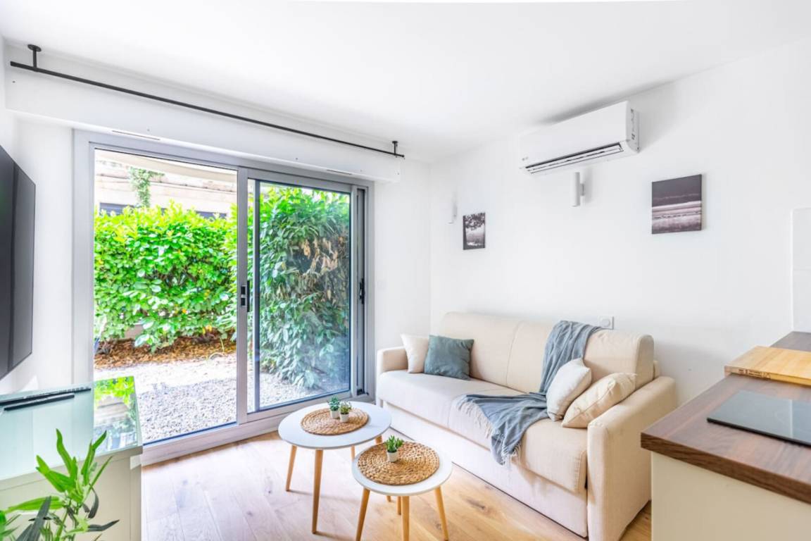 70 M² Appartement ∙ 1 Chambre ∙ 2 Personnes - Gradignan