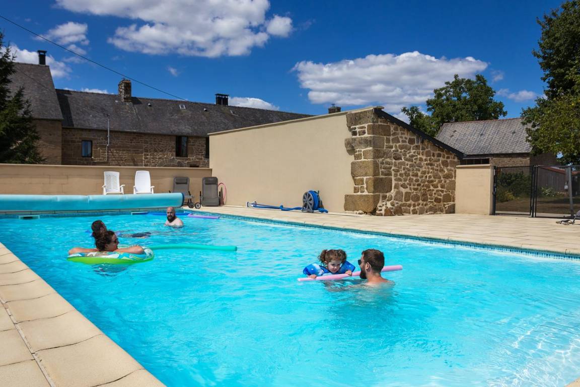 65 M² Gîte ∙ 3 Chambres ∙ 6 Personnes - Saint-Hilaire-du-Harcouët
