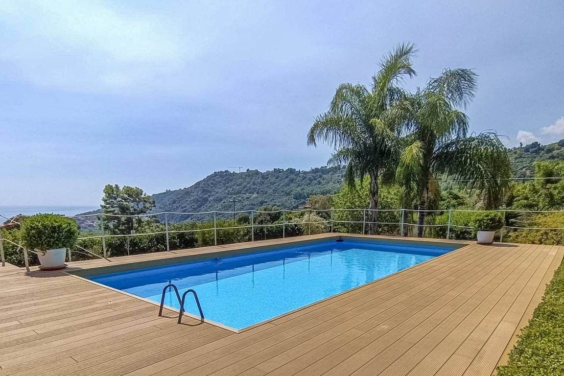 220 M² Villa ∙ 4 Habitaciones ∙ 10 Huéspedes - Catania, Italia