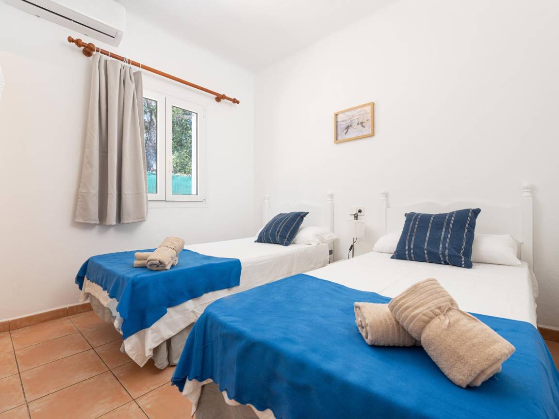 434 M² Villa ∙ 4 Habitaciones ∙ 8 Huéspedes - Cala d'Or