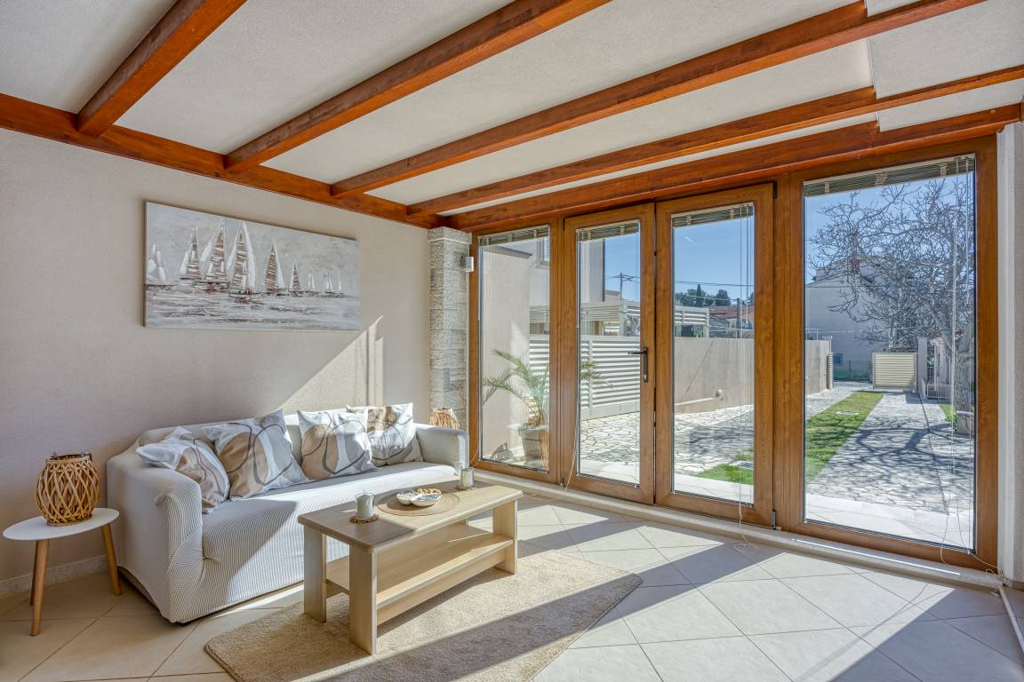 79 M² Ferienhaus ∙ 2 Schlafzimmer ∙ 4 Gäste - Pješčana Uvala