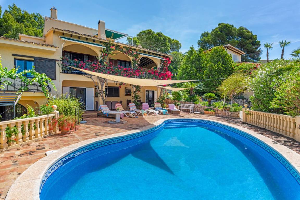 500 M² Villa ∙ 4 Bedrooms ∙ 10 Guests - Altea