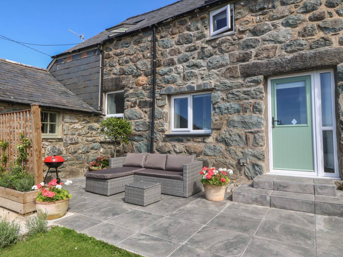 Cottage ∙ 2 Bedrooms ∙ 5 Guests - Tal-y-bont