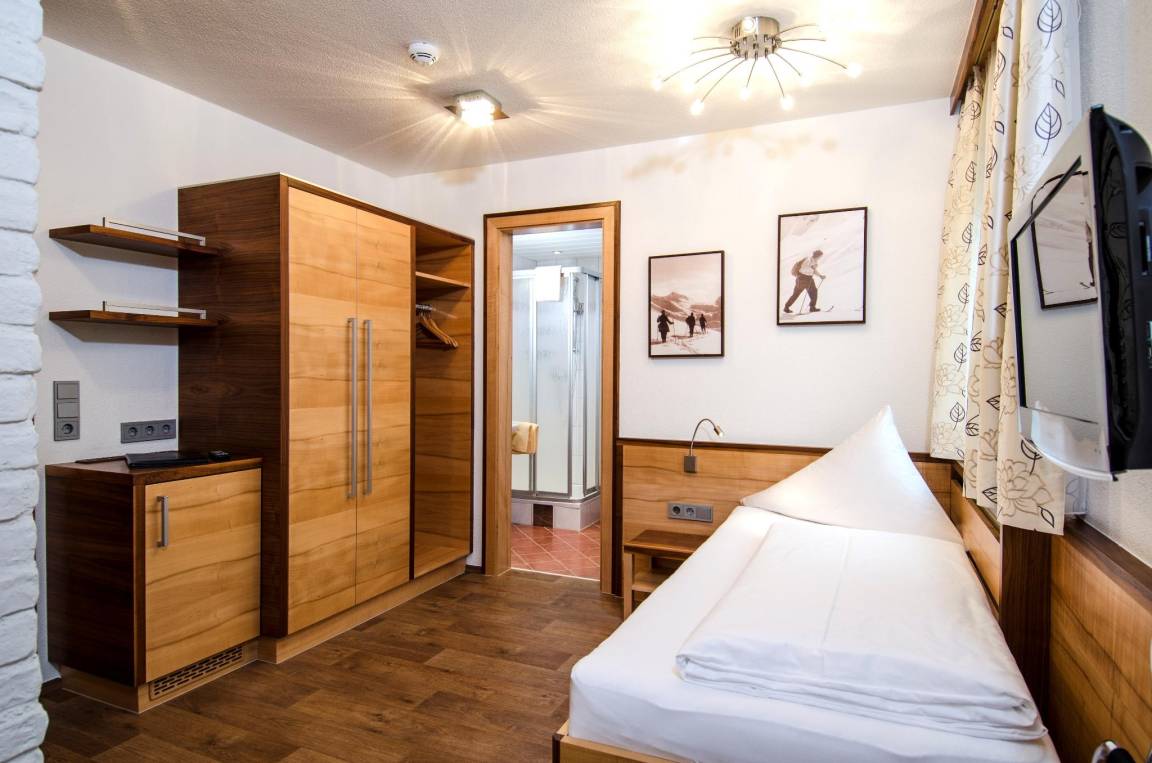 16 M² Hotel ∙ 1 Bedroom ∙ 2 Guests - Ischgl