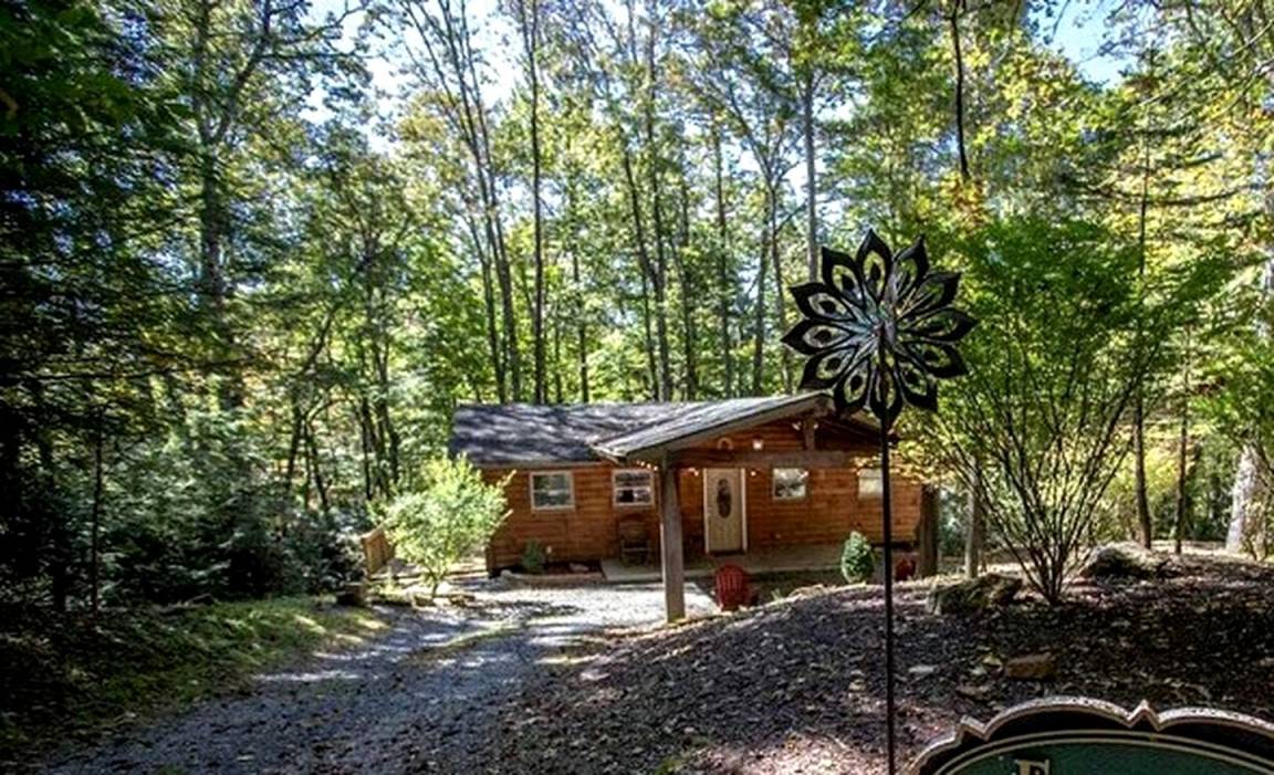 House ∙ 2 Bedrooms ∙ 4 Guests - Boone, NC