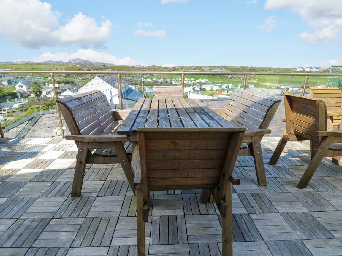 Cottage ∙ 2 Bedrooms ∙ 4 Guests - Holyhead