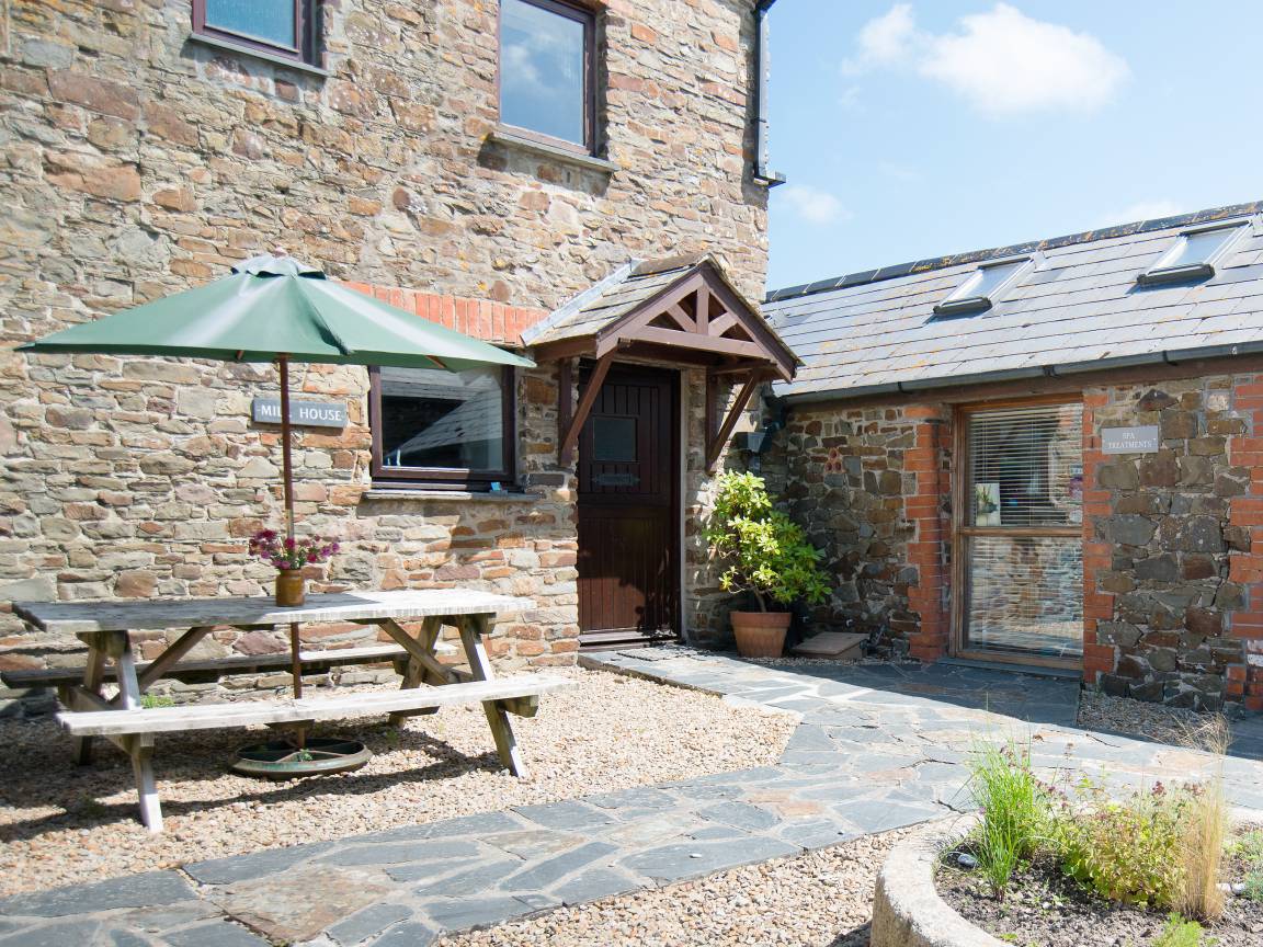 Cottage ∙ 3 Bedrooms ∙ 5 Guests - Bude