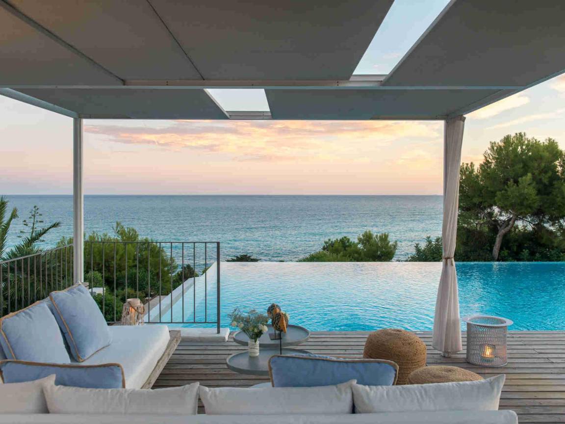 1000 M² Villa ∙ 6 Habitaciones ∙ 12 Huéspedes - Sitges