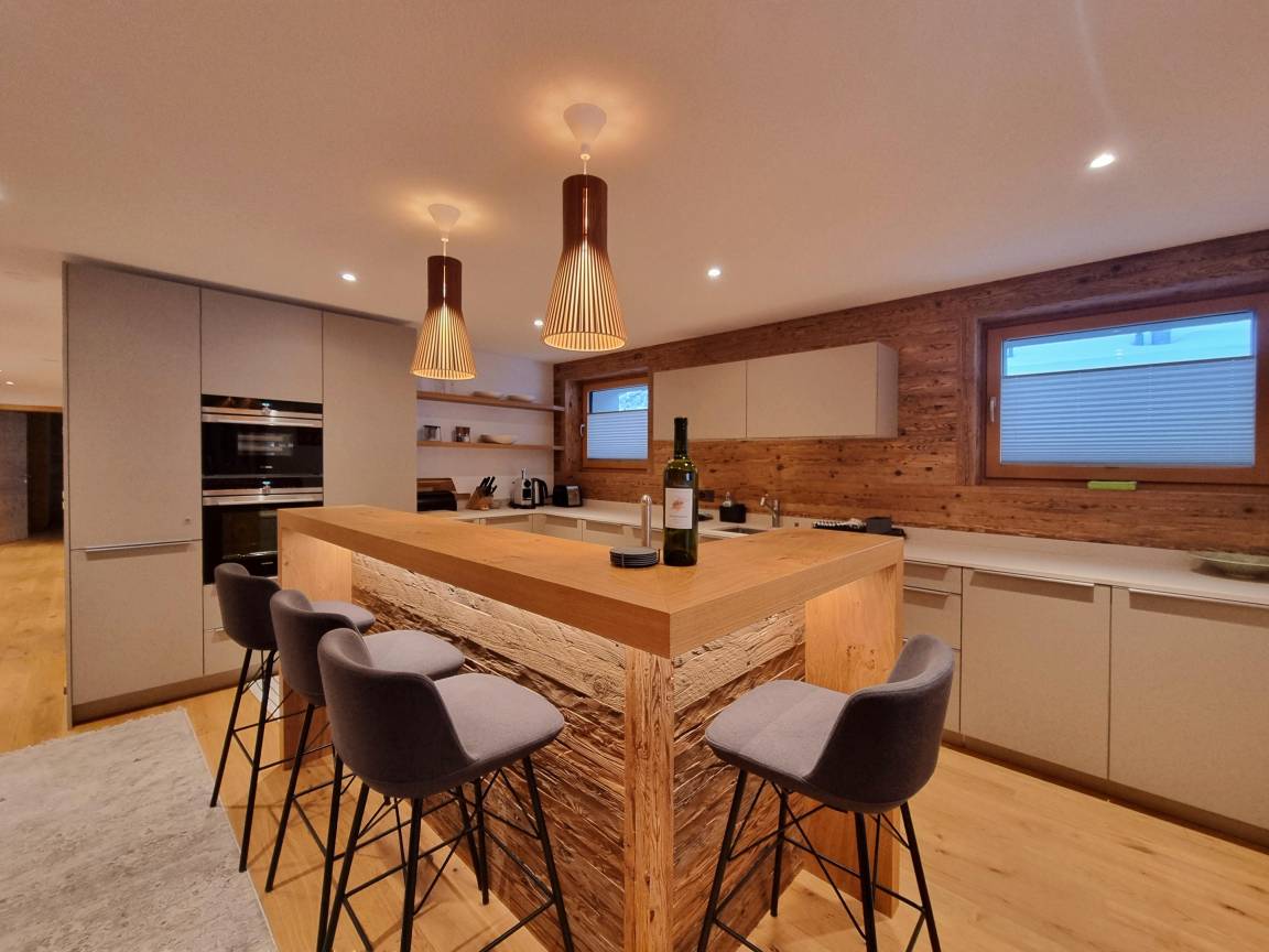 150 M² Apartment ∙ 4 Bedrooms ∙ 8 Guests - Saas-Grund