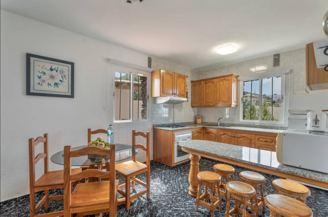 70 M² Casa Rural ∙ 3 Habitaciones ∙ 9 Huéspedes - El Hierro