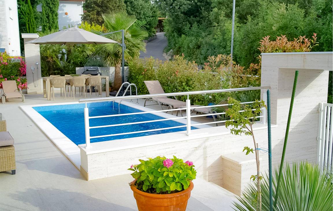 100 M² Maisonette ∙ 3 Bedrooms ∙ 6 Guests - Vrbnik