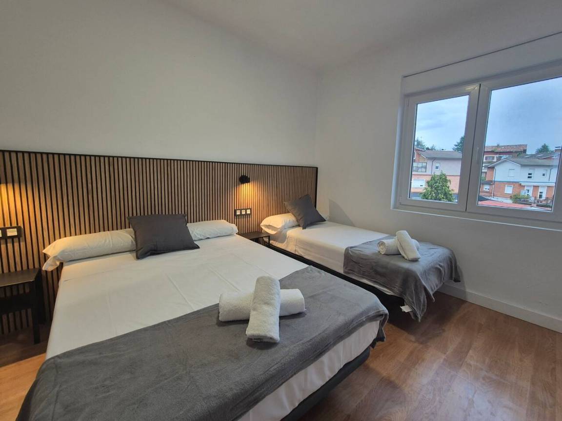 78 M² Apartamento ∙ 3 Habitaciones ∙ 6 Huéspedes - Oviedo
