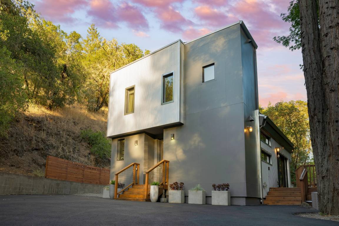 130 M² House ∙ 2 Bedrooms ∙ 6 Guests - Healdsburg, CA