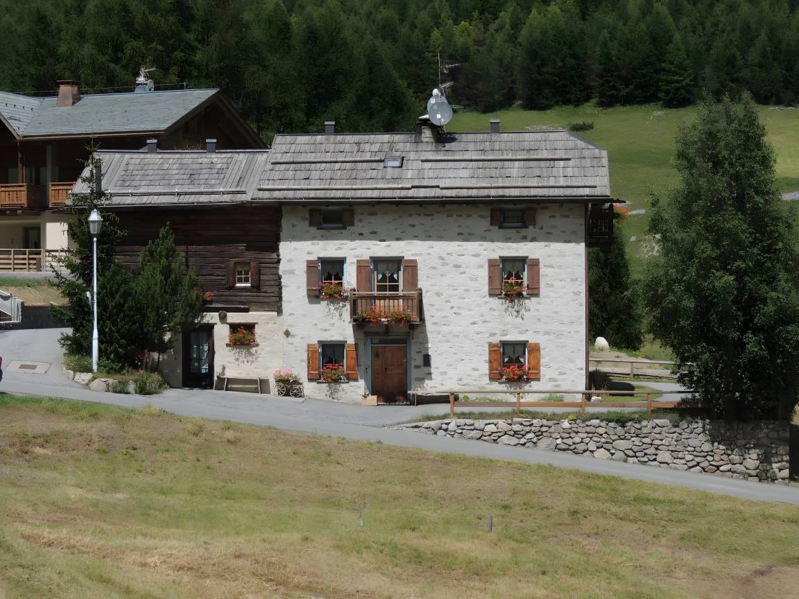 46 M² Appartement ∙ 2 Chambres ∙ 5 Personnes - Livigno