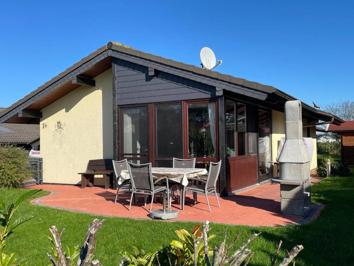 70 M² Ferienhaus ∙ 2 Schlafzimmer ∙ 4 Gäste - Butjadingen