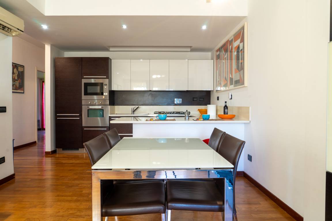 Apartment ∙ 3 Bedrooms ∙ 7 Guests - Rom
