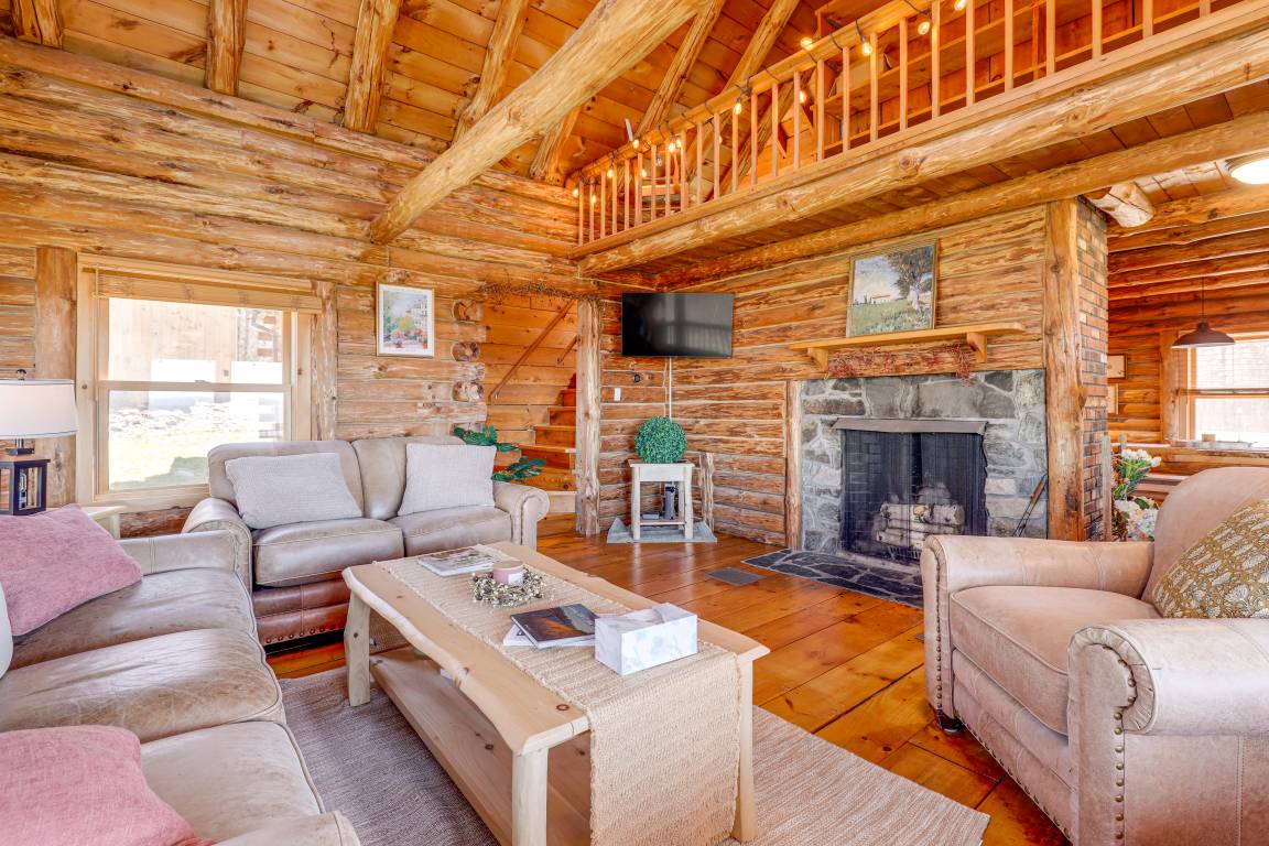 176 M² House ∙ 2 Bedrooms ∙ 8 Guests - Keene, NH