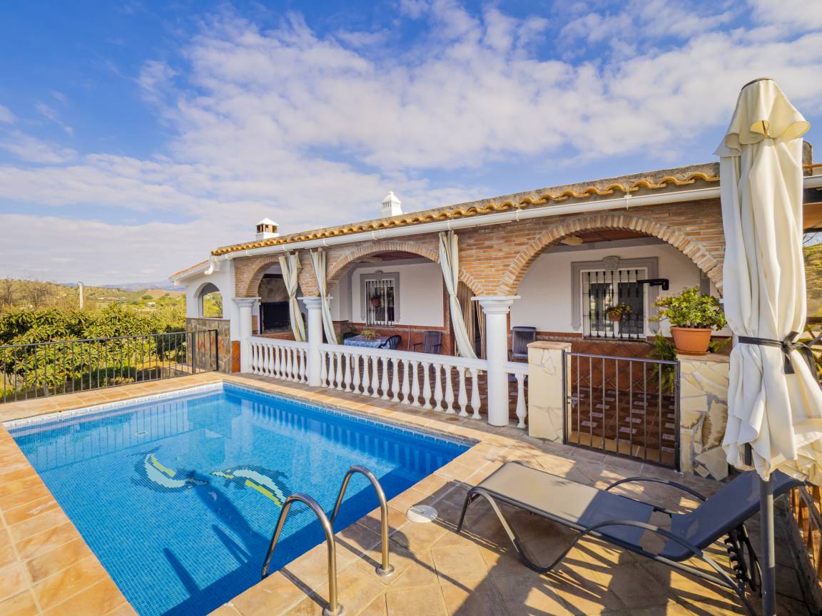 75 M² Casa Rural ∙ 2 Habitaciones ∙ 6 Huéspedes - Monda