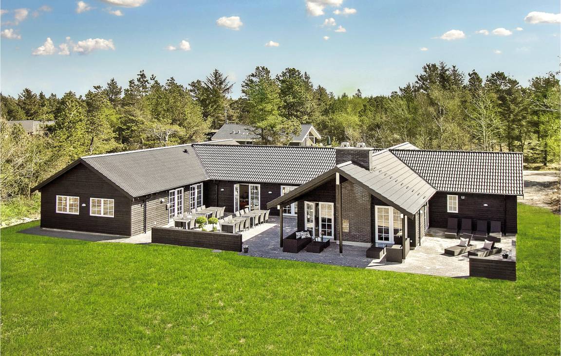 380 M² Ferienhaus ∙ 9 Schlafzimmer ∙ 24 Gäste - Vejers Strand